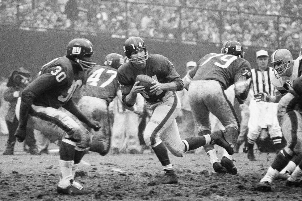 Remembering Y.A. Tittle - The Sports Column | Sports Articles, Analysis ...